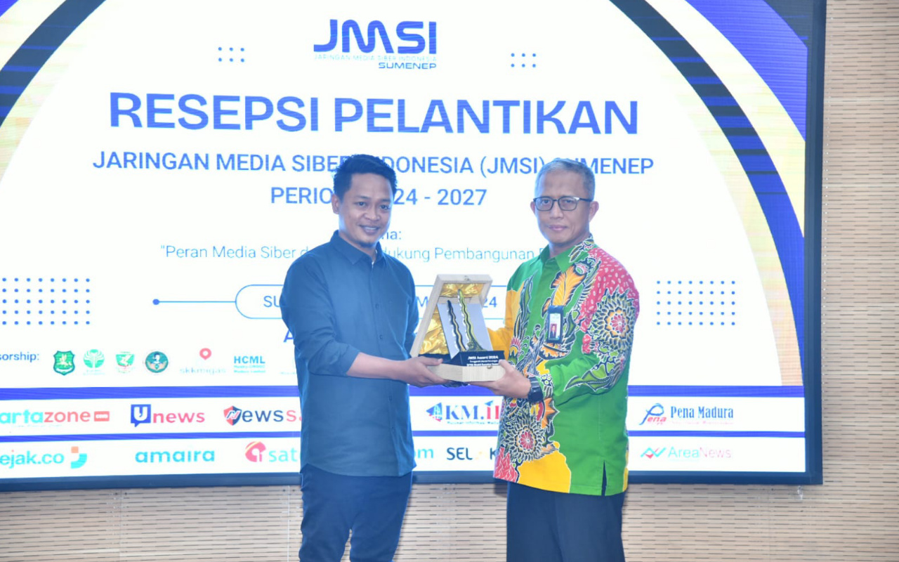 BPRS Bhakti Sumekar Terima Penghargaan Penggerak Literasi Keuangan di JMSI Award 2024 » News ...